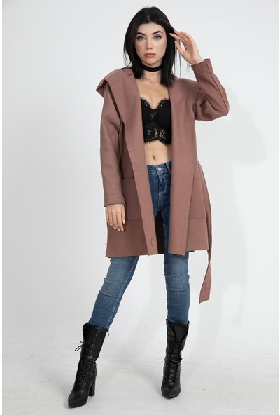 Vpr Moda Beli Kuşaklı Dikişleri Saçak Detay Kadın Kısa Kapşonlu Kaşe Kaban Vpr Moda Beli Kuşaklı Dikişleri Saçak Detay Kadın Kısa Kapşonlu Kaşe Kaban