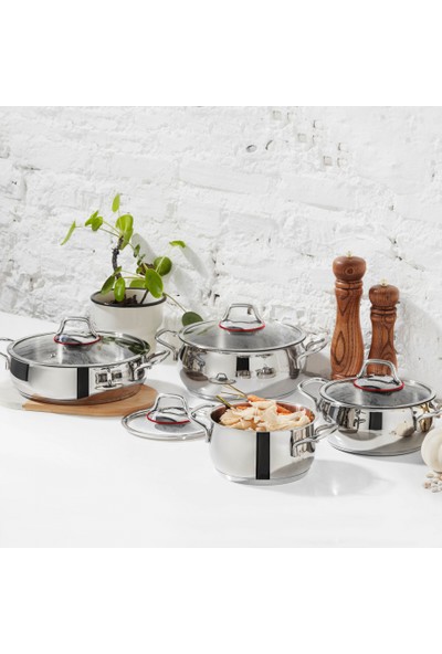 Karaca Sarıyer 8 Parça Tencere Seti Karaca Sarıyer 8 Parça Tencere Seti