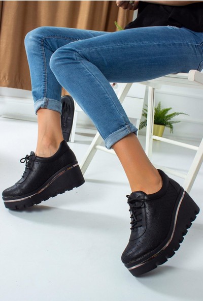 Doçka Kadın Siyah Dolgu Topuk Spor Tarz Ayakkabı BR1000