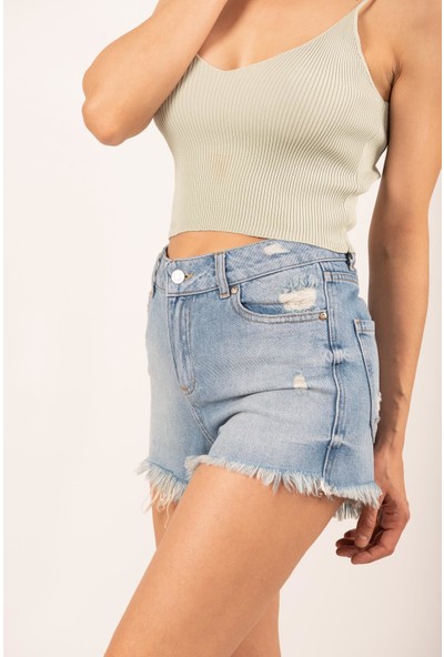 Chuba Kadın Mavi Dikişsiz Paça Yüksek Bel Denim Şort 21S602