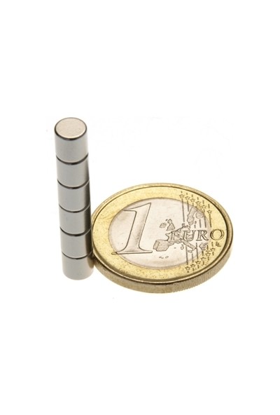 TR Magnet 5 x 5 mm Çap: 5 Mm, Kalınlık : 5 mm Yuvarlak Neodyum Mıknatıs TR Magnet 5 x 5 mm Çap: 5 Mm, Kalınlık : 5 mm Yuvarlak Neodyum Mıknatıs
