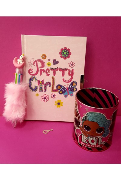 Çilek Home Hediyelik Kilitli Hatıra ve Günlük Defteri+ Lisanslı Tükenmez Kalem-Lol Kalemlik Çilek Home Hediyelik Kilitli Hatıra ve Günlük Defteri+ Lisanslı Tükenmez Kalem-Lol Kalemlik