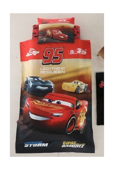 Özdilek - Cars Mcqueen Lisanslı Tek Kişilik Pike Takımı Özdilek - Cars Mcqueen Lisanslı Tek Kişilik Pike Takımı