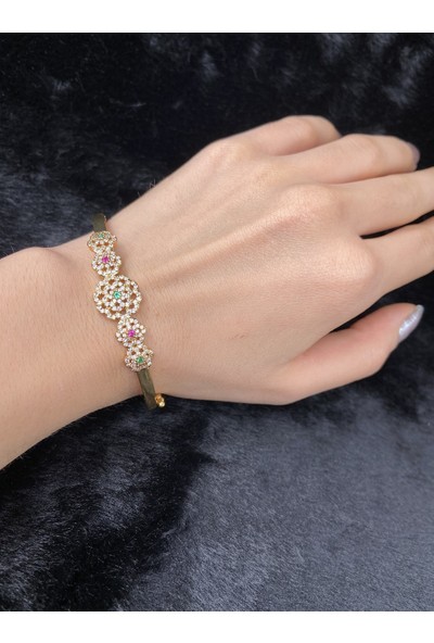 Hepbak Renkli Taşlı Zirkon Kelepçe 22 Ayar Altın Kaplama Hepbak Renkli Taşlı Zirkon Kelepçe 22 Ayar Altın Kaplama