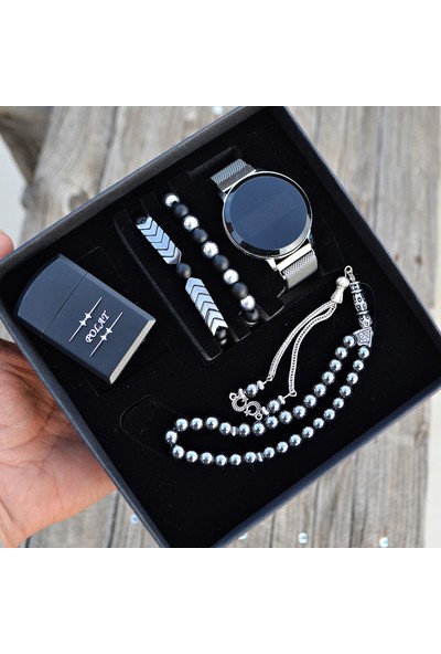 Deepwell Kişiye Özel Çakmak ve Erkek Kol Saati Tesbih Bileklik Seti Deepwell Kişiye Özel Çakmak ve Erkek Kol Saati Tesbih Bileklik Seti