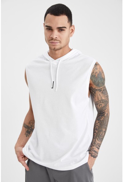 Defacto Slim Fit Kapüşonlu Kolsuz Spor Basketbol Tişört U2476AZ21SM Defacto Slim Fit Kapüşonlu Kolsuz Spor Basketbol Tişört U2476AZ21SM