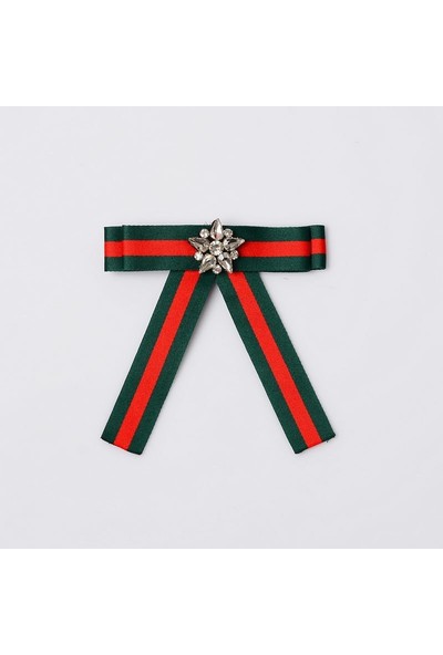 Moda1001 Kristal Taşlı Kurdela Broş Moda1001 Kristal Taşlı Kurdela Broş