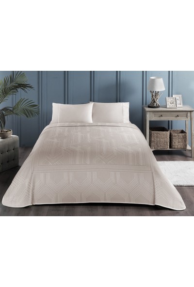 Taç Çift Kişilik Jakarlı Pike Takımı Arely