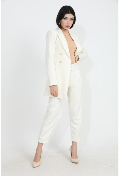 VprModa Omuzları Vatkalı Önü Çıtçıtlı Atlas Kumaş Kadın Blazer Ceket VprModa Omuzları Vatkalı Önü Çıtçıtlı Atlas Kumaş Kadın Blazer Ceket