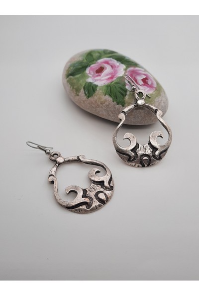 Takıtokacınız El Yapma Kararmayan Metalden Etnik Küpe