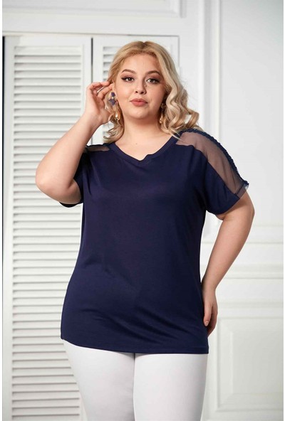 Rmg V Yaka Omuzları Tül Detaylı Büyük Beden Lacivert Tişört