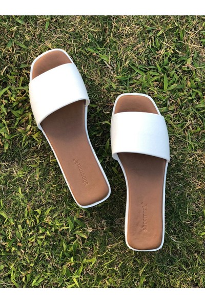 Shoemark Lora Gerçek Deri Beyaz Kadın Terlik Shoemark Lora Gerçek Deri Beyaz Kadın Terlik