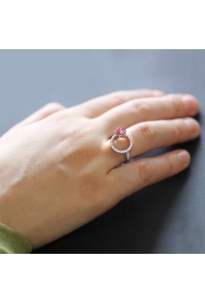 Tesbihane Fuşya Zirkon Kelebek Tasarım 925 Ayar Gümüş Kadın Yüzük Tesbihane Fuşya Zirkon Kelebek Tasarım 925 Ayar Gümüş Kadın Yüzük