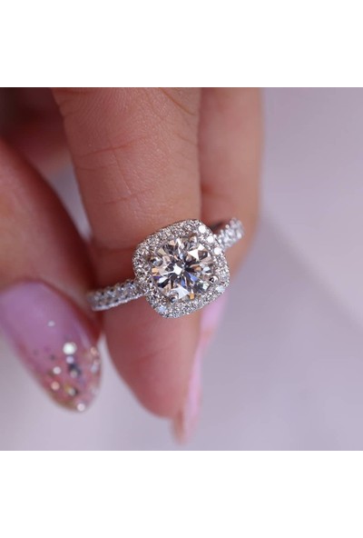 Crystal Diamond Zirconia 1.01 Ct. Tektaş Yüzük