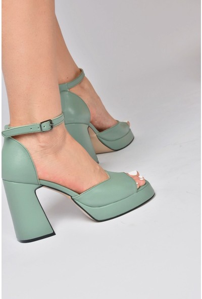 Fox Shoes Yeşil Kalın Platform Topuklu Kadın Ayakkabı K404100209 Fox Shoes Yeşil Kalın Platform Topuklu Kadın Ayakkabı K404100209