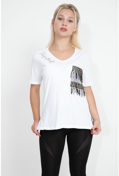 VprModa Saçak Cepli Yazı Detay V Yaka Kadın Tişört VprModa Saçak Cepli Yazı Detay V Yaka Kadın Tişört