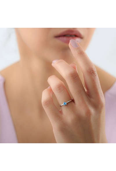 Lieza Jewelry Gümüş Mavi Kalp Taşlı Yüzük