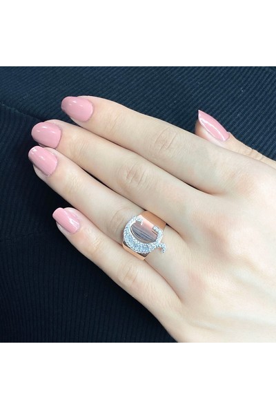 Medcezir Baget Taşlı Tasarım Harf Gümüş Yüzük