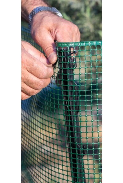 Vonkap Dekoratif Plastik Bahçe Çiti 20MM x 20MM (1mt x 25 Mt) Vonkap Dekoratif Plastik Bahçe Çiti 20MM x 20MM (1mt x 25 Mt)