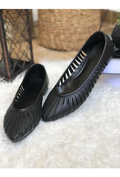 Laurels Lazer Kesim Kadın Babet