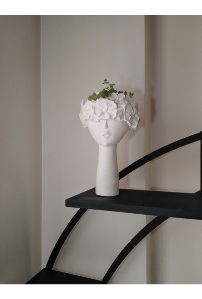 Bakar's Art Büyük Çiçekli Kız Saksı Bakar's Art Büyük Çiçekli Kız Saksı