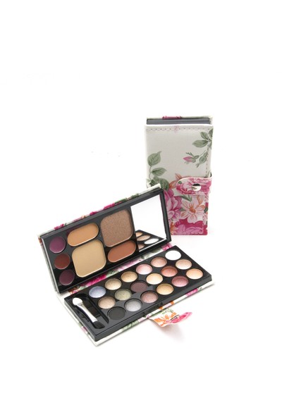 Cosmetichane 4'lü Iki Katlı Cüzdan Far 01