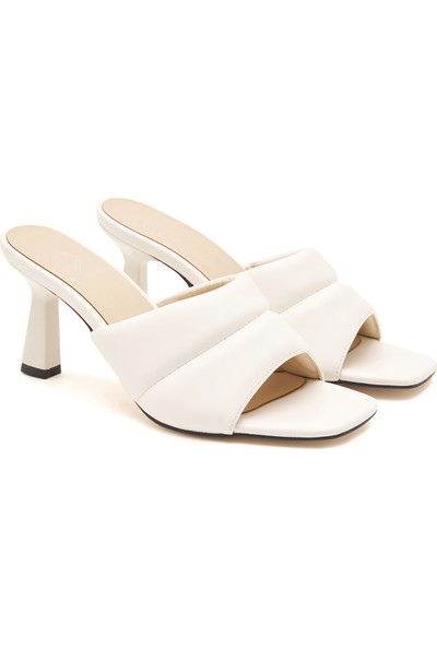 Desa Mia Kadın Terlik