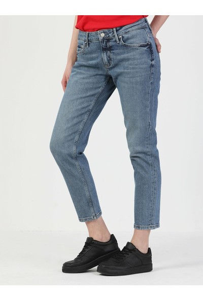 Colin's Colins 892 ALINA Orta Bel Daralan Paça Slim Boyfriend Fit Mavi Kadın Jean Pantolon Colin's Colins 892 ALINA Orta Bel Daralan Paça Slim Boyfriend Fit Mavi Kadın Jean Pantolon