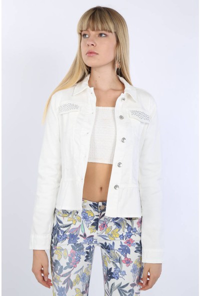 Blue White Kadın Beyaz Büzgü Detaylı Taşlı Ceket