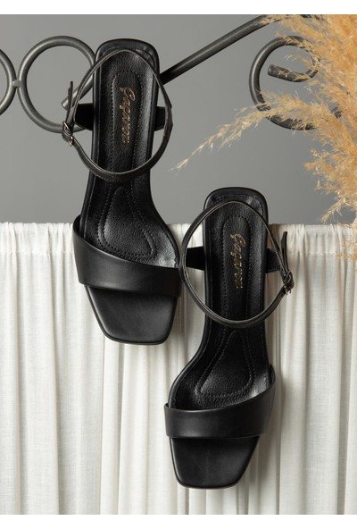 çaçaroz ayakkabı Topuklu Tek Bant Büyük Numara Kadın Ayakkabı