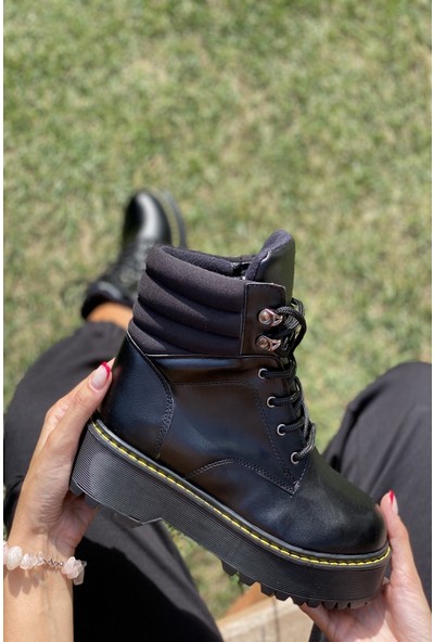 İnan Ayakkabı Kadın Üst Kısım Lastik Detaylı Üstten Trop Bağlamalı Postal