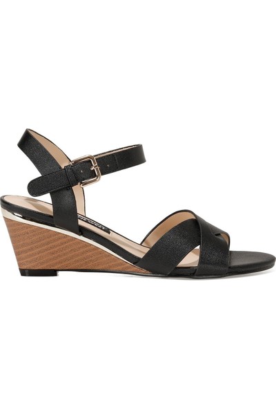 Nine West Hewell 1fx Siyah Kadın Dolgu Topuklu Sandalet