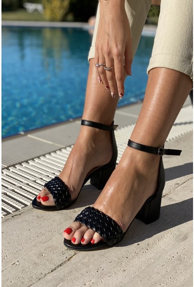 İnan Ayakkabı Kadın Tek Bant Ince Örgü Bilekli Topuklu Ayakkabı İnan Ayakkabı Kadın Tek Bant Ince Örgü Bilekli Topuklu Ayakkabı