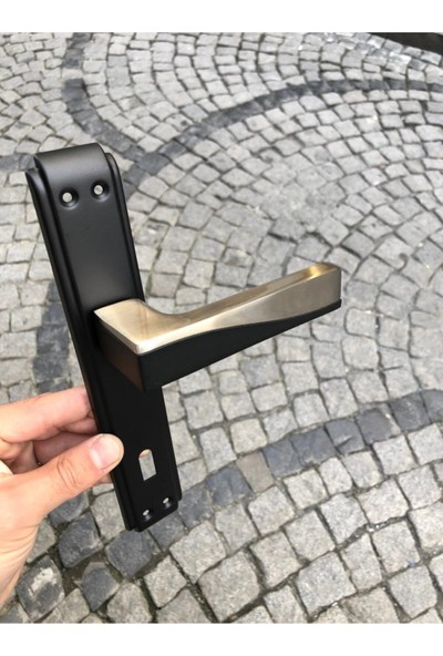 Sofuoğlu Lüx Iyem Derya Aynalı Kapı Kolu ( Oda ) Mat Siyah - Inox Sofuoğlu Lüx Iyem Derya Aynalı Kapı Kolu ( Oda ) Mat Siyah - Inox