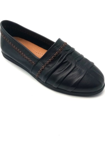 Estile Deri Siyah Kadın Babet