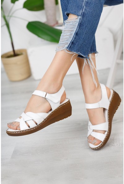 Diego Carlotti Deri Kadın Günlük Dolgu Topuk Sandalet DD3090