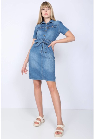 Blue White Kadın Açık Mavi Kemerli Kısa Kollu Jean Elbise Blue White Kadın Açık Mavi Kemerli Kısa Kollu Jean Elbise