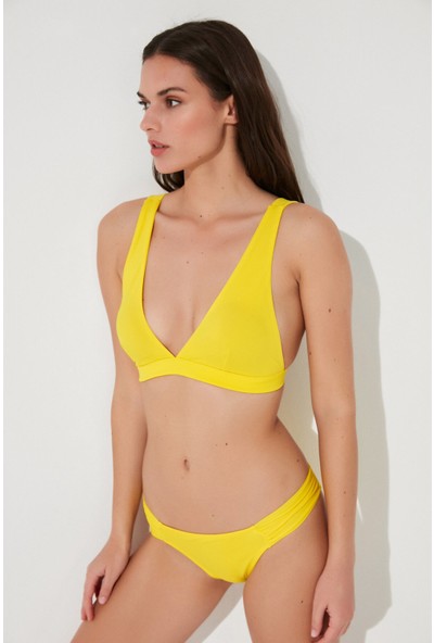 Penti Sarı Basic Deep V Bikini Üstü Penti Sarı Basic Deep V Bikini Üstü