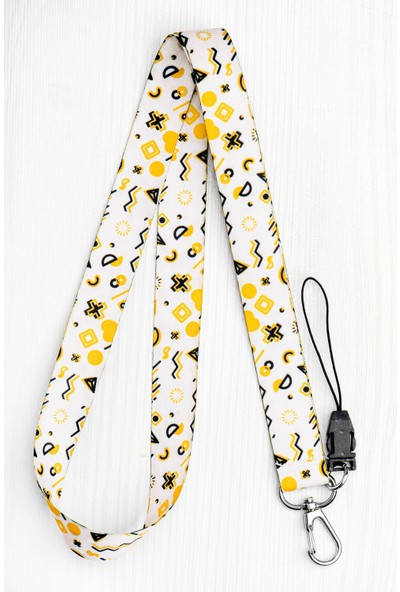 Apptakı Kirli Beyaz Üzerine Geometrik Şekiller Yaka Kartı Boyun Ipi Telefon Askısı ASK0057