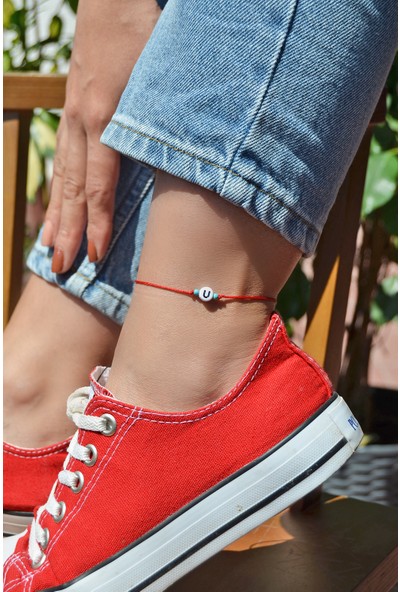 Sacce Scarves&Accessories Kırmızı İpli Mini U Harf Halhal Sacce Scarves&Accessories Kırmızı İpli Mini U Harf Halhal