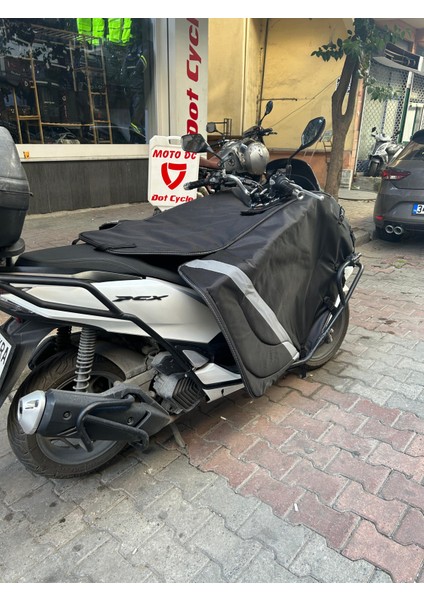 Dot Cycle Xmax Pcx Nmax Forza ADV Maxi Scooter Motosiklet Fiyatı