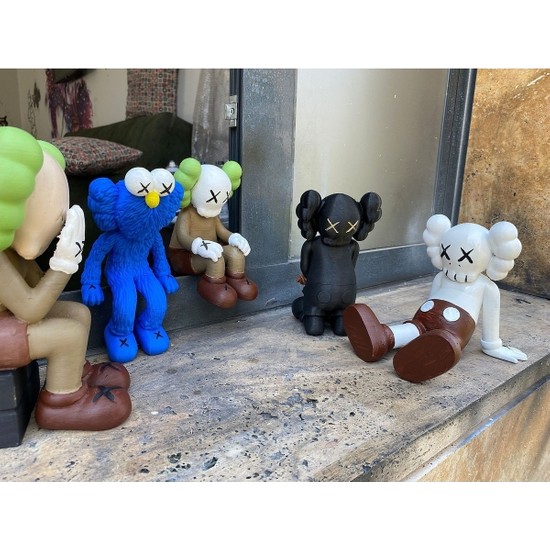 Kaws Collection 6'lı Set Boyalı Figür Seti 20 cm Boylarında Fiyatı