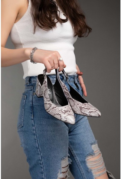 Gondol Kadın Hakiki Deri Yılan Desenli Topuklu Ayakkabı ŞHN.709 - Gri Yılan - 39