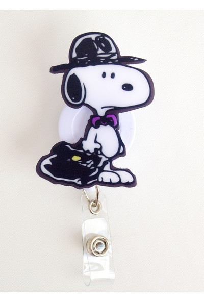 Nur Ortopedi Dedektif Snoopy Temalı Yoyo Yaka Kartlığı Nur Ortopedi Dedektif Snoopy Temalı Yoyo Yaka Kartlığı