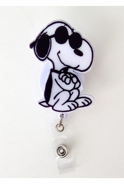 Nur Ortopedi Gözlüklü Snoopy Temalı Yoyo Yaka Kartlığı Nur Ortopedi Gözlüklü Snoopy Temalı Yoyo Yaka Kartlığı