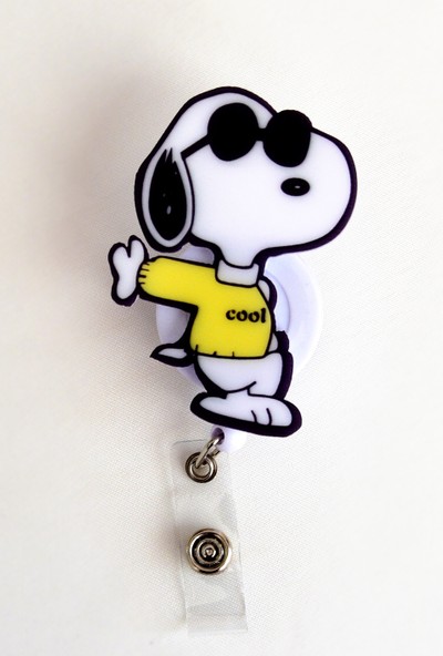 Nur Sarı Kazaklı Snoopy Temalı Yoyo Yaka Kartlığı