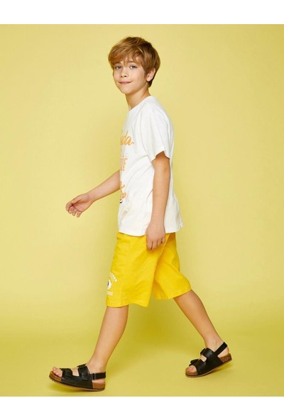 Koton Erkek Çocuk Sarı Baskılı Pamuklu Şort 1YKB46738TK