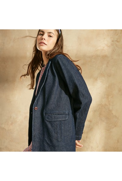 Yargıcı Cep Detaylı Denim Pardösü