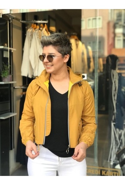 Poriento Kadın Kapüşonlu Mini Mont