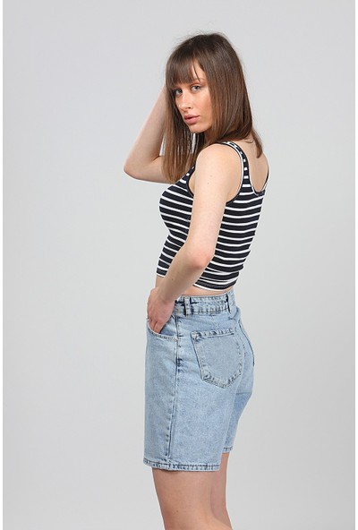 Efstyle Pileli Mavi Yüksek Bel Kot Şort Efstyle Pileli Mavi Yüksek Bel Kot Şort